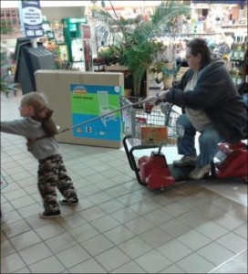 Mother of the Year! 20 Parenting Fails That Will Make You Cringe - Riot ...