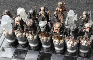 “Whoever Wins… We Lose.” Awesome, Alien vs Predator Chess Set - Riot Daily