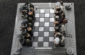 “Whoever Wins… We Lose.” Awesome, Alien vs Predator Chess Set - Riot Daily